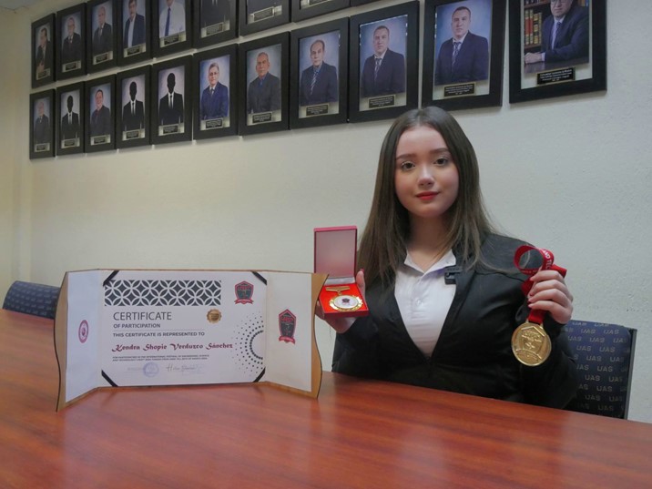 ‘Si tienes un sueño, arriésgate y lo puedes cumplir’: Kendra, joven que ...