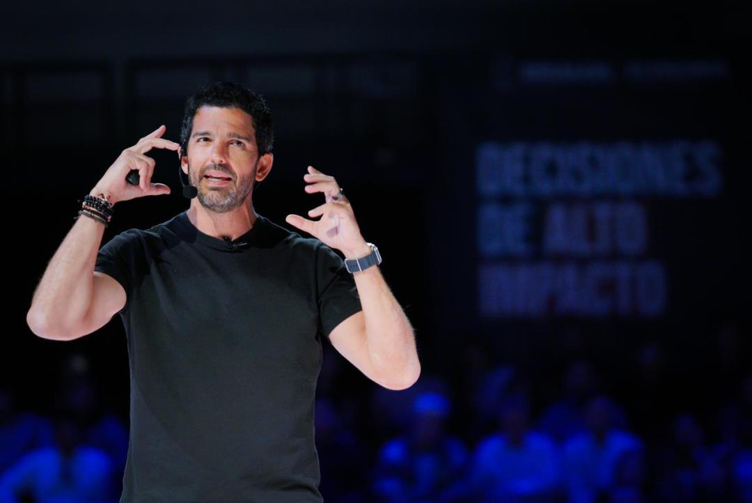 El podcaster Oso Trava comparte a empresarios y emprendedores la ...